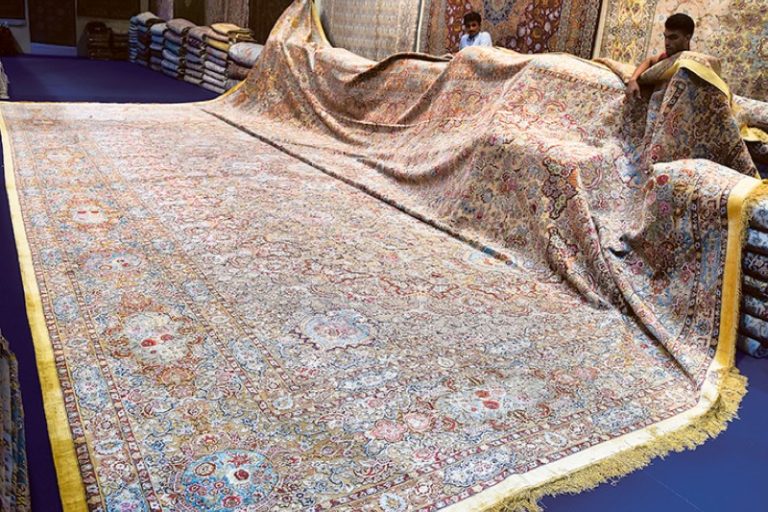 Buy Luxury Persian Carpets Saudi Arabia | Antique Persian Rugs ...